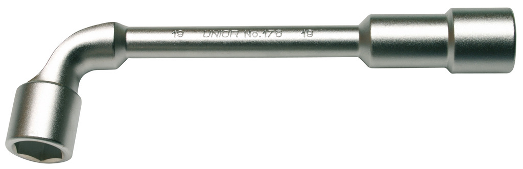 Double ended offset socket wrench